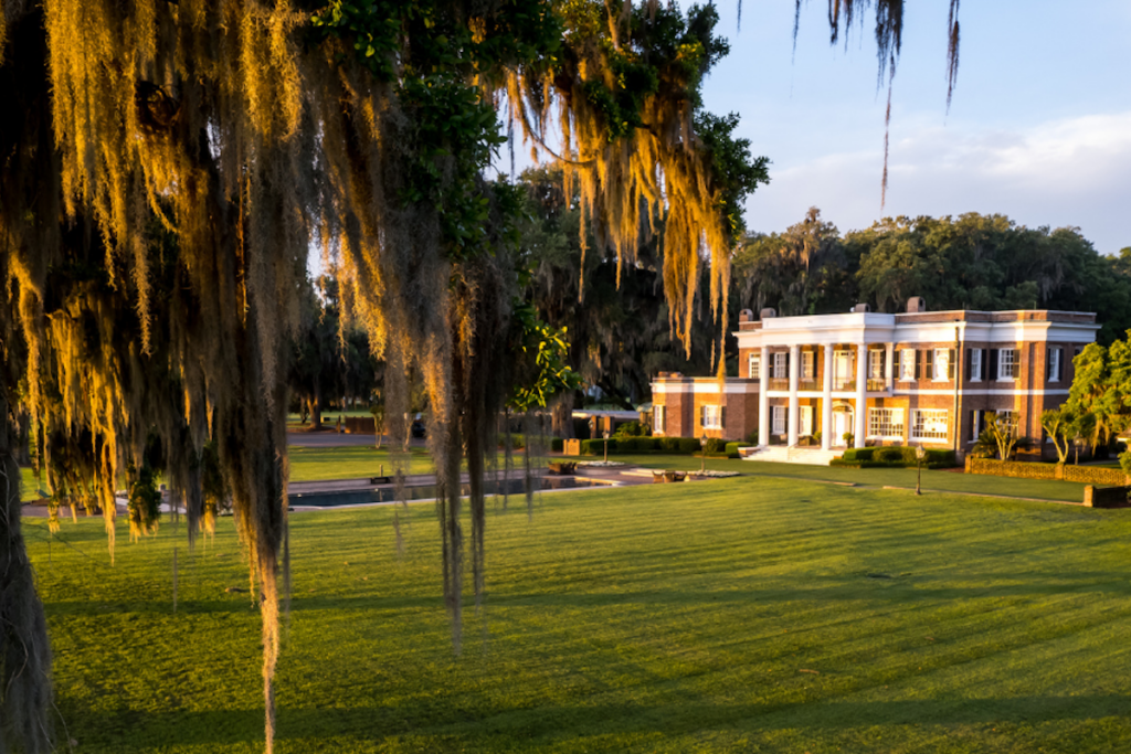 The Ford Field & River Club | Private Golf & Sporting Community